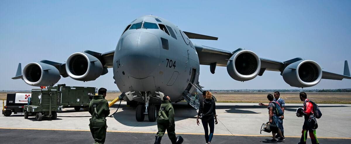 Safety First For RCAF Evacuations - Canadian Aviator Magazine